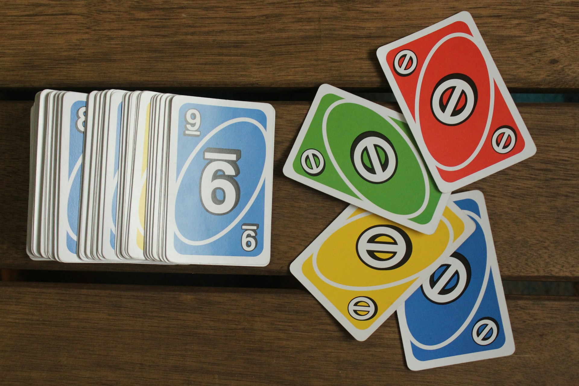 Règles Uno Flip : Comment Jouer et Maîtriser la Nouvelle Version du Jeu ...